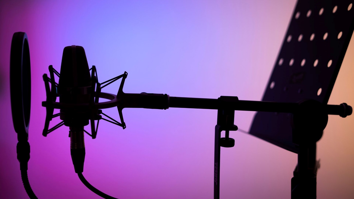 How to Perform the Perfect Voiceover on TikTok? - IBizz Web